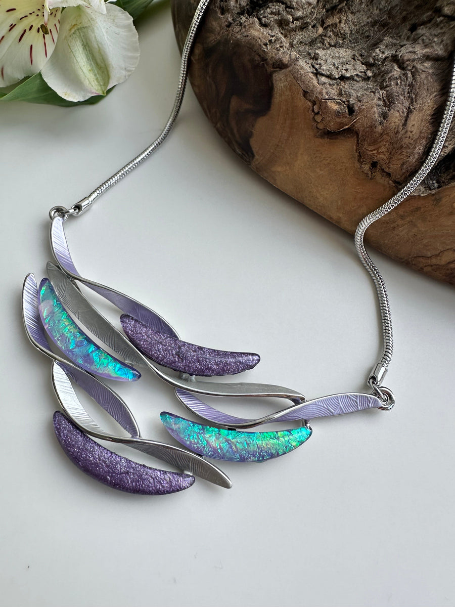 Miss Milly Lavender Rippling Waves Necklace. FN366 – luscious scarves